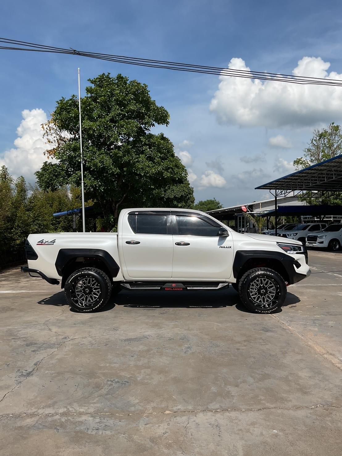 2019 TOYOTA HILUX REVO GR FACELIFT(MODIFIED) SMART CAB - Find Your ...