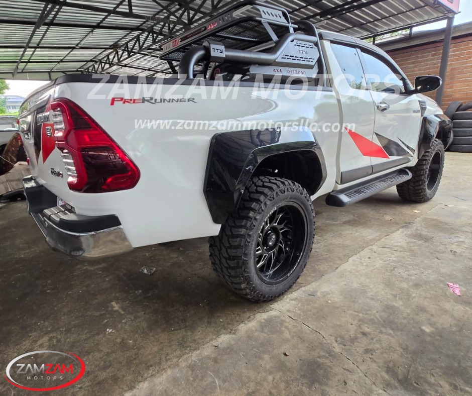 2017 TOYOTA HILUX REVO MODIFIED SMART CAB - Zamzam Motors
